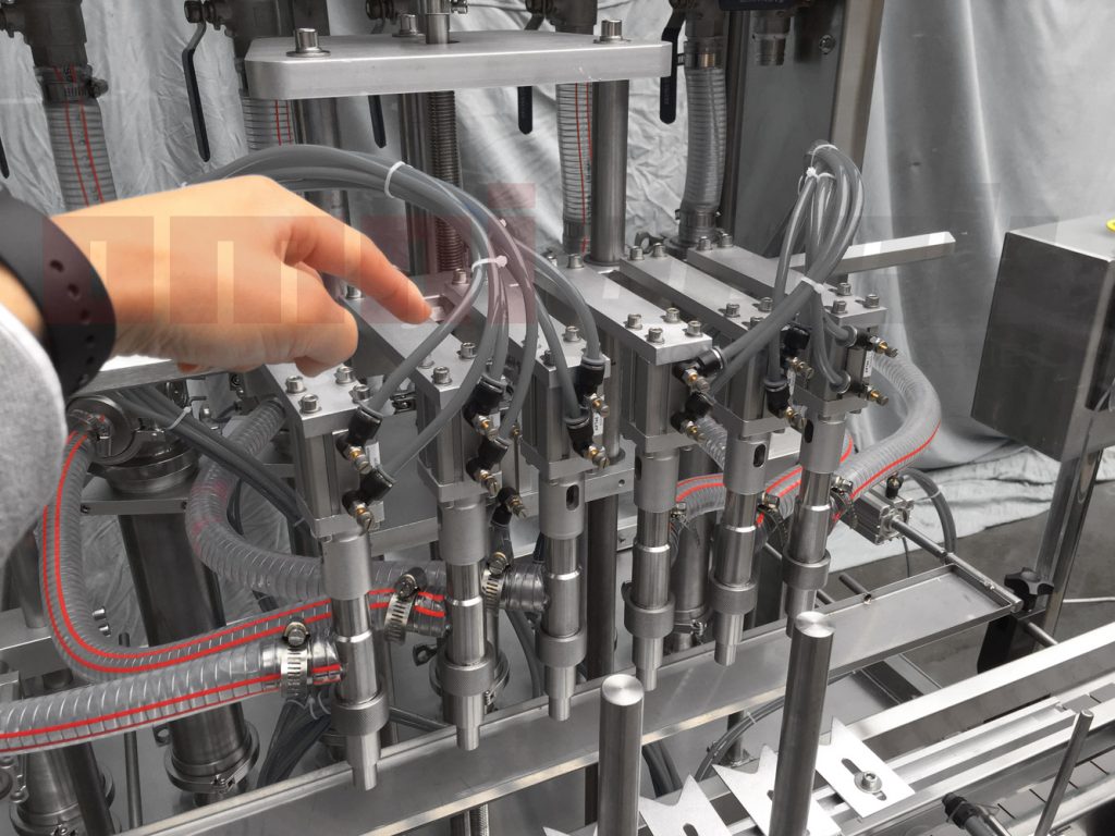 Bottle Filling Machine - Omnipack 1000 (100-1000ml) Fully-Auto ...